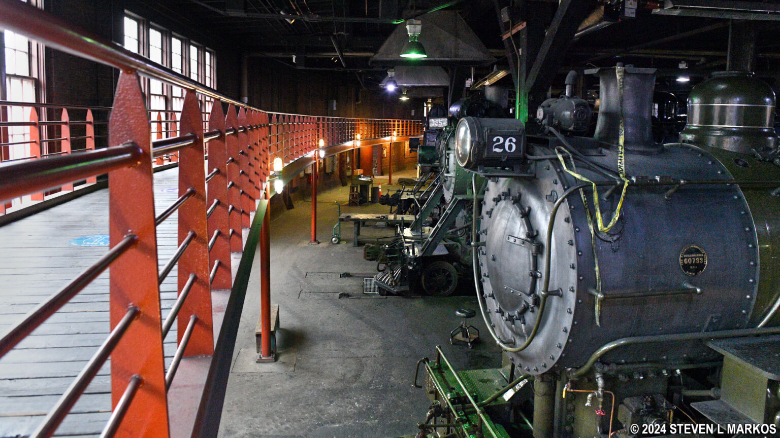Steamtown National Historic Site | ROUNDHOUSE AND TURNTABLE