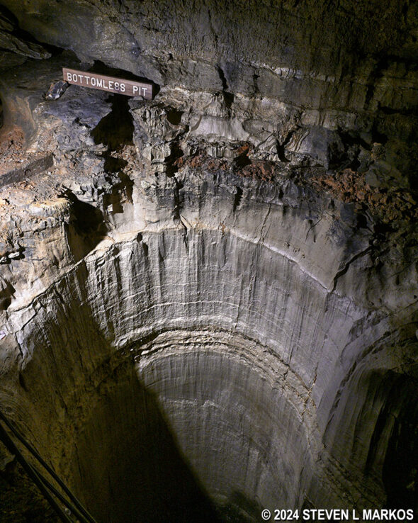 Mammoth Cave National Park | RIVER STYX TOUR