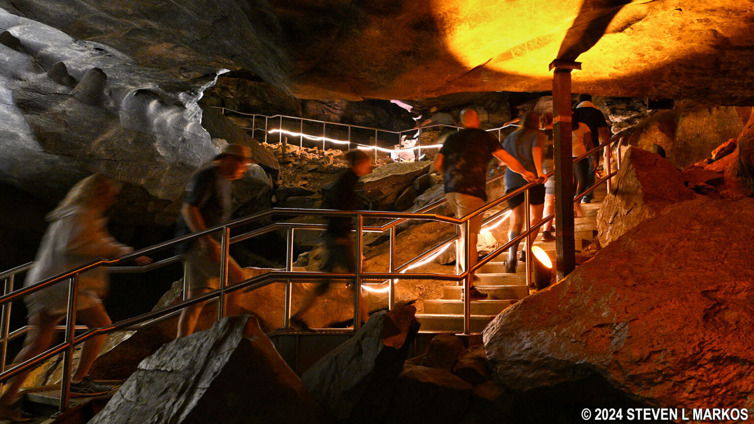 Mammoth Cave National Park | RIVER STYX TOUR