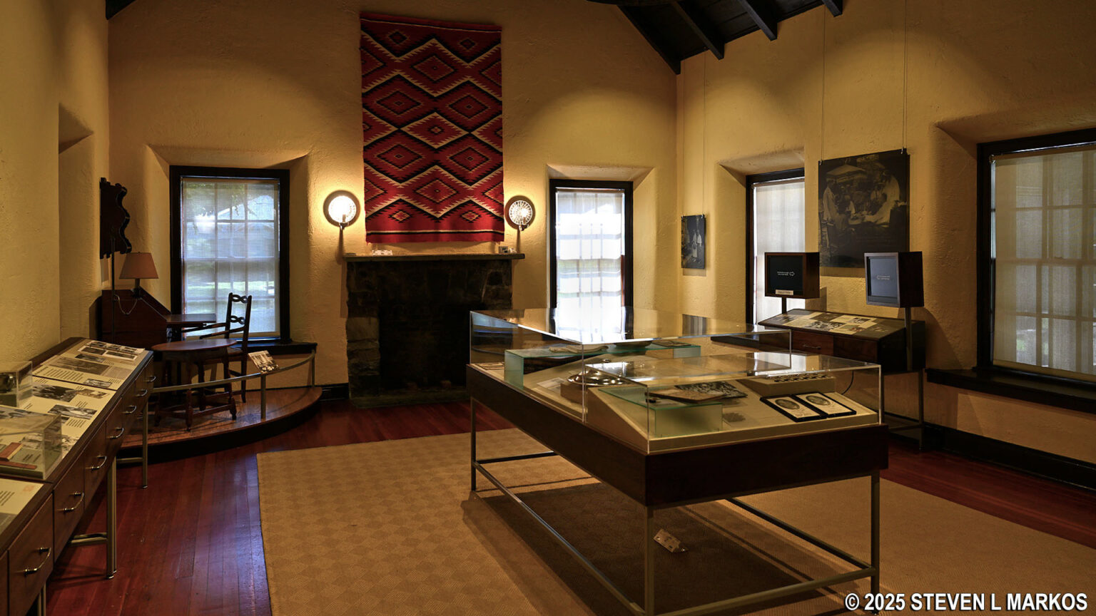 Eleanor Roosevelt National Historic Site | STONE COTTAGE VISITOR CENTER